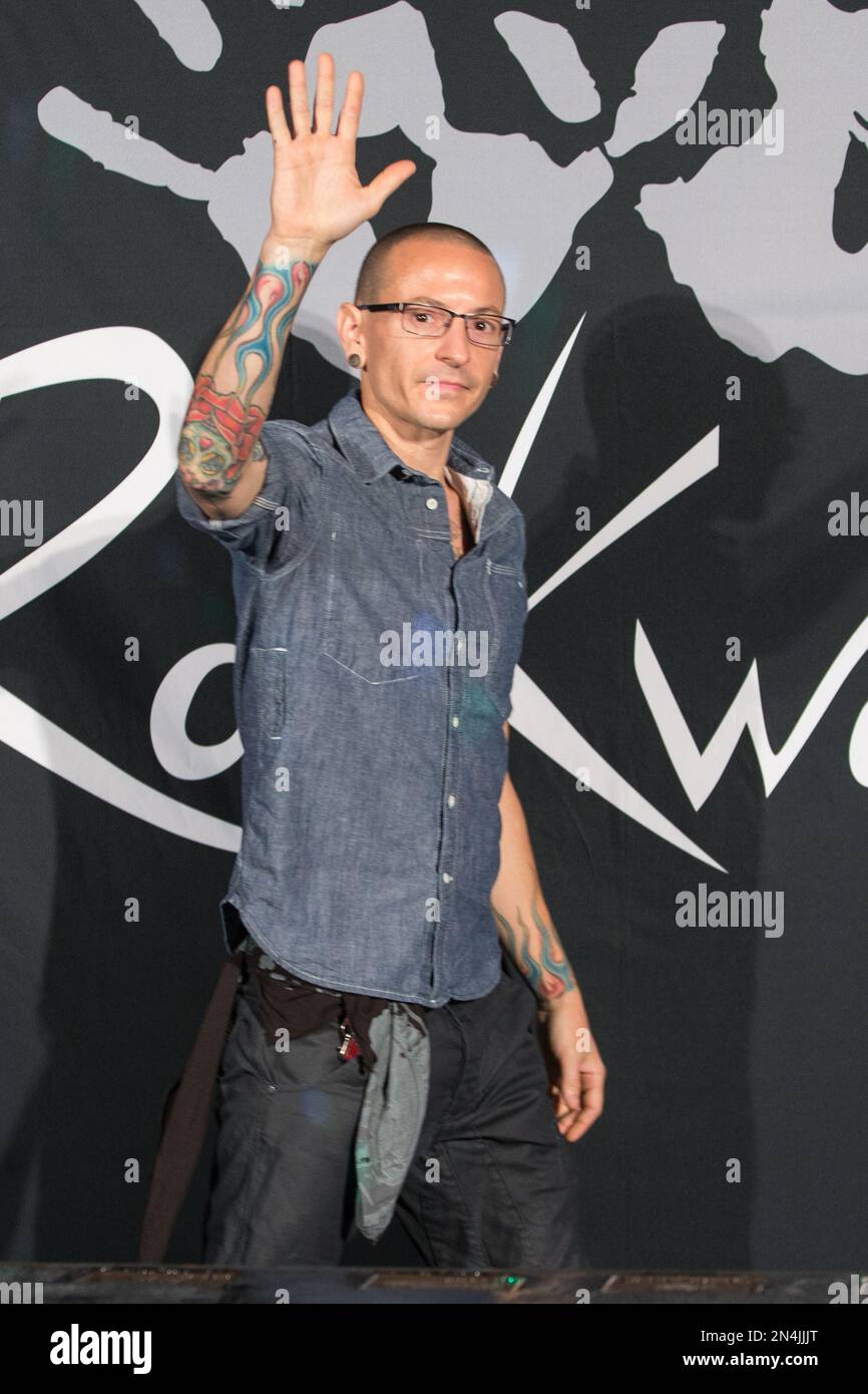 Vocalist Chester Bennington of Linkin Park attends Linkin Park's ...