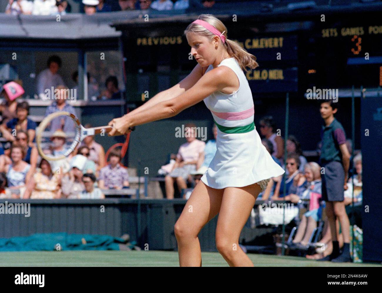 Chris Evert is shown in action at Wimbledon in June 1975. (AP Photo ...