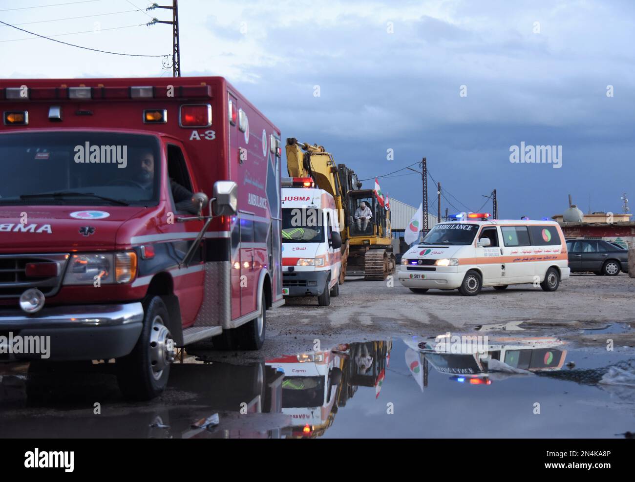 Arida Border Crossing. 8th Feb, 2023. A convoy of rescue vehicles ...