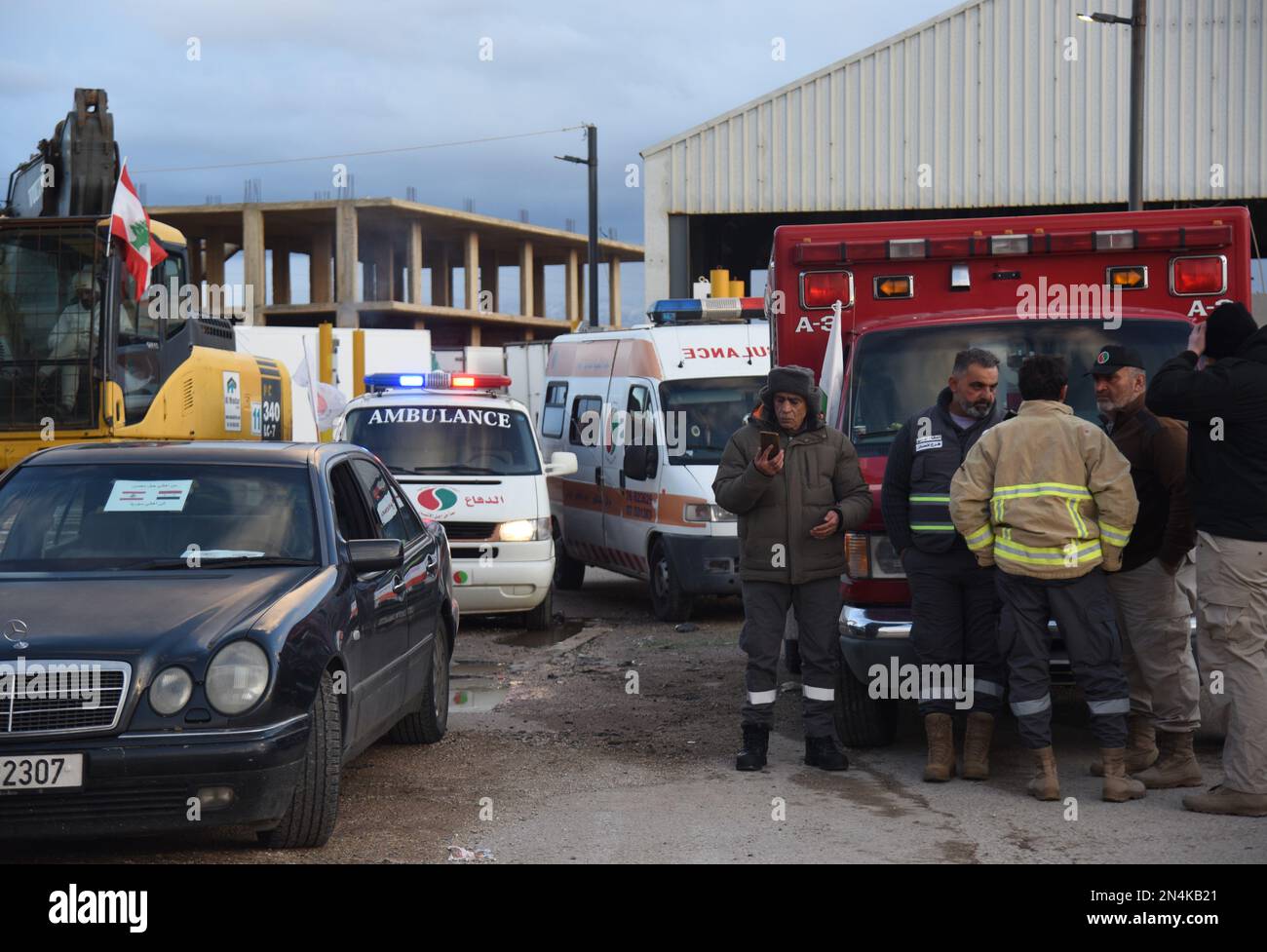 Arida Border Crossing. 8th Feb, 2023. A convoy of rescue vehicles ...