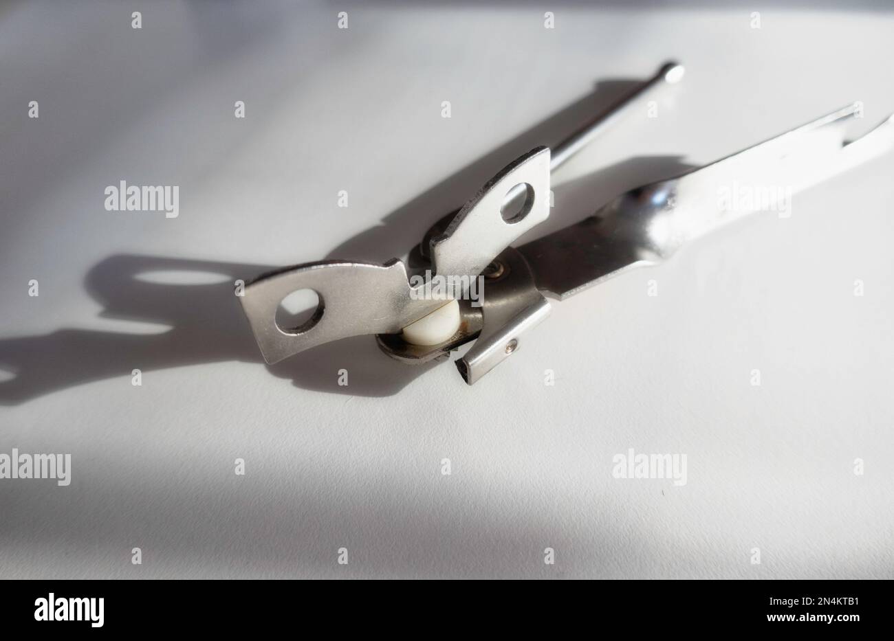 Old can opener hi-res stock photography and images - Alamy