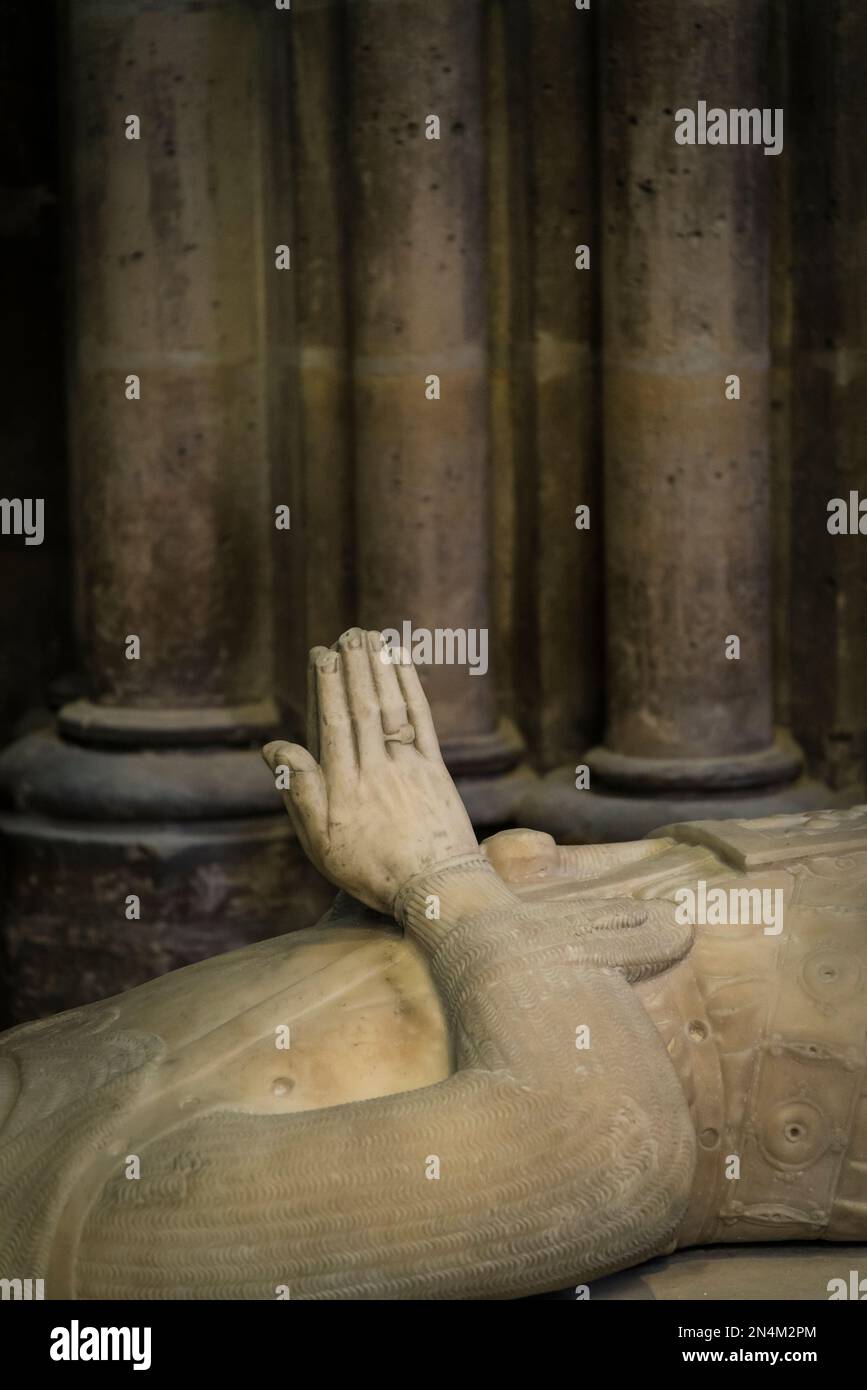 The tomb effigy of a French royalty, Basilica of Saint-Denis, Paris ...
