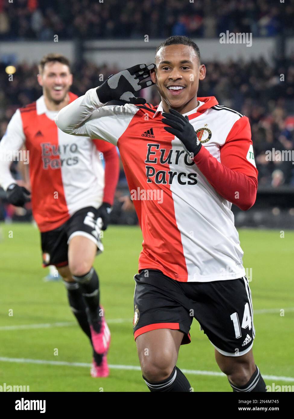 ROTTERDAM - Igor Paixao of Feyenoord celebrates the 2-2 during the ...