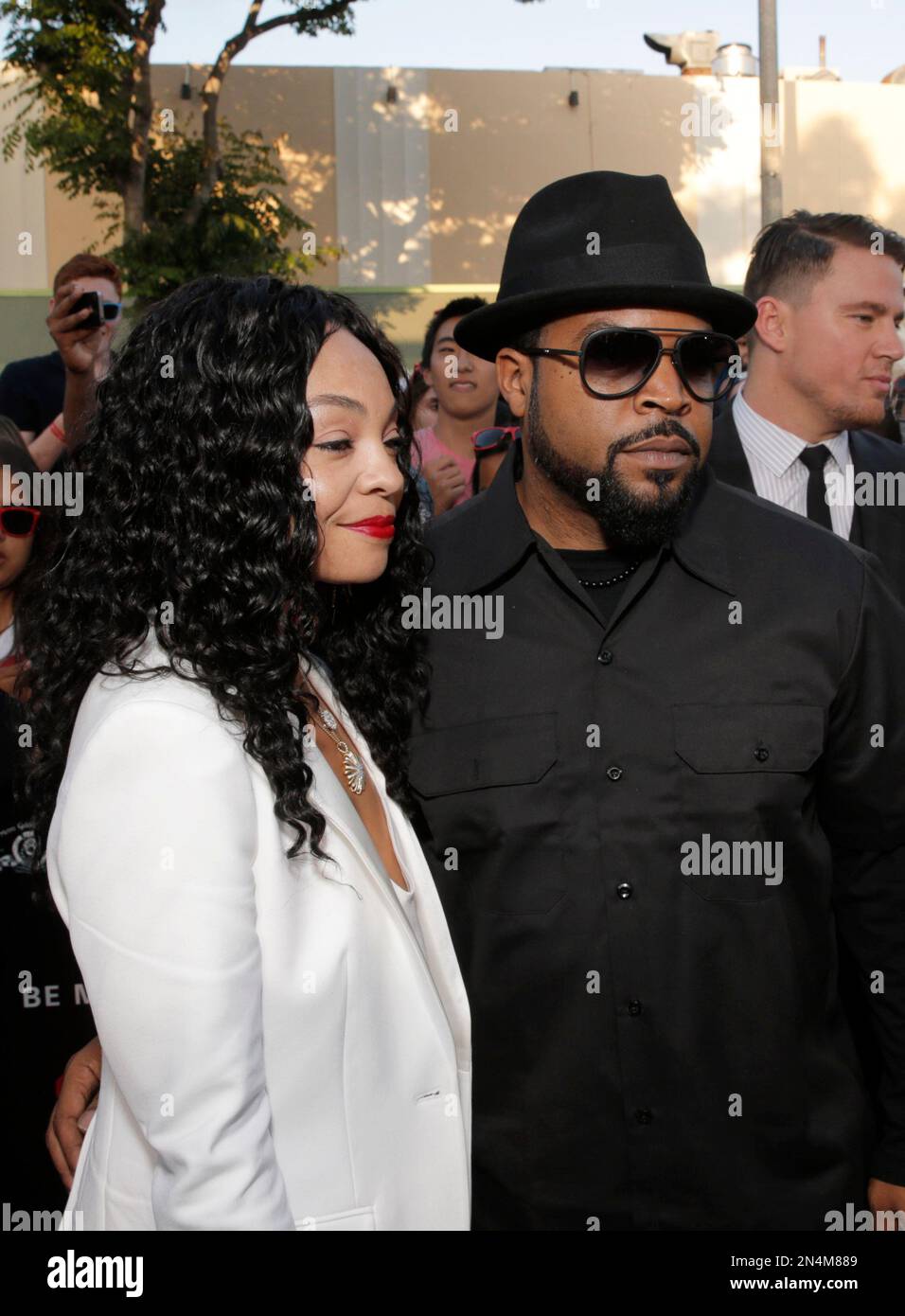 Kimberly Woodruff, left, and Ice Cube arrive at the premiere of "22 ...
