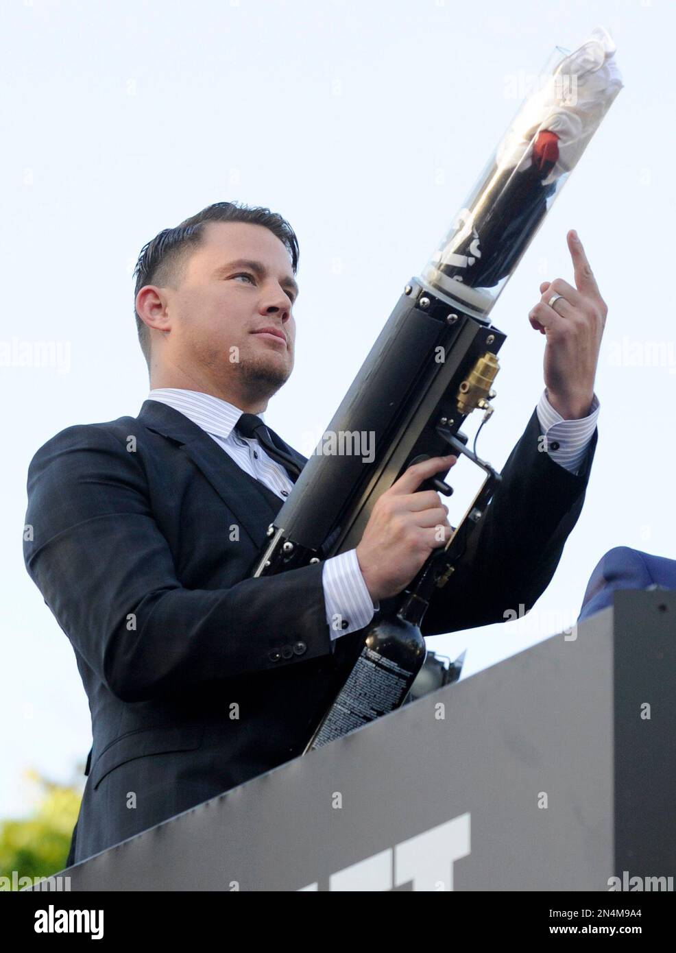 Channing Tatum arrives at the premiere of "22 Jump Street" at the ...