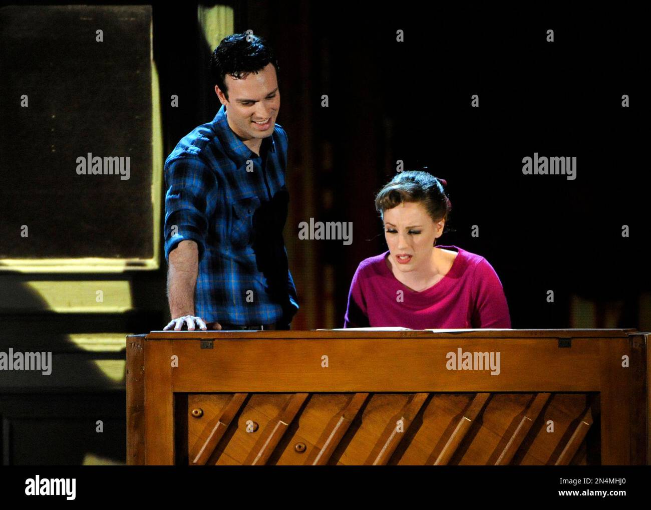 The cast of "Carole King - The Carole King Musical" on stage at the ...