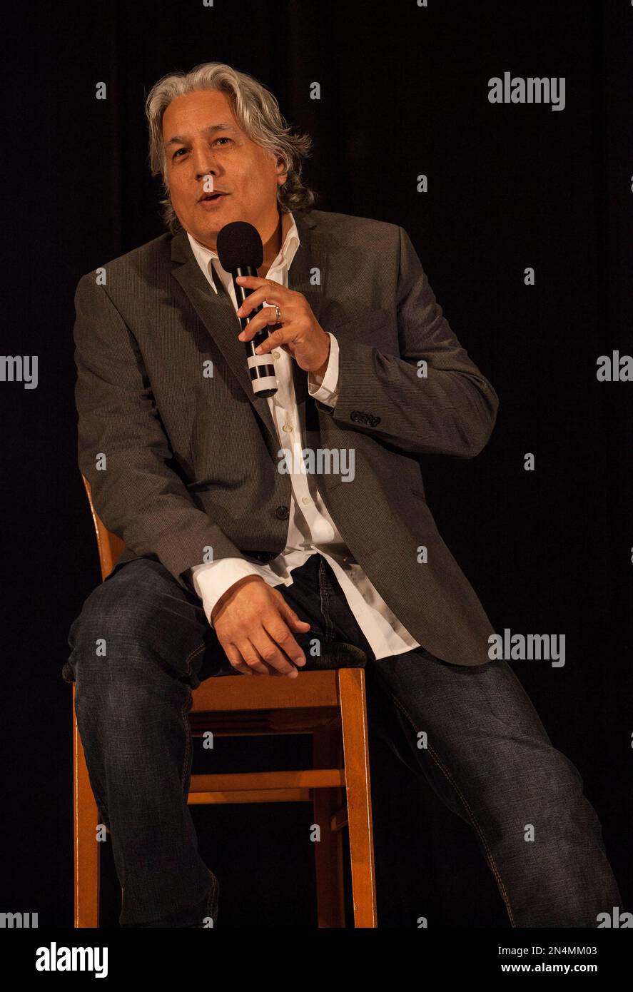 Actor Robert Beltran during the Creation Entertainment's Official Star ...