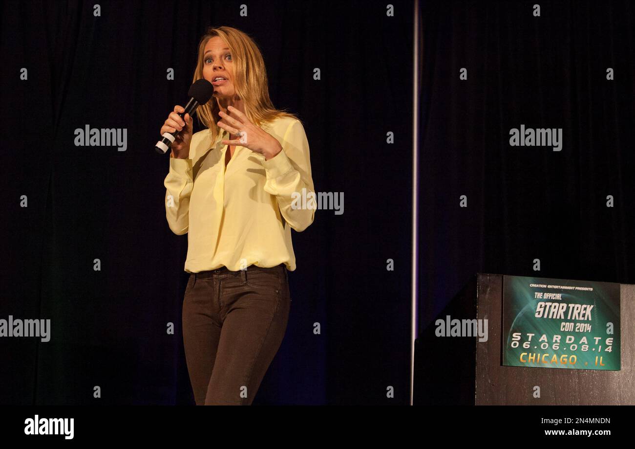 Actor Jeri Ryan during the Creation Entertainment's Official Star Trek ...