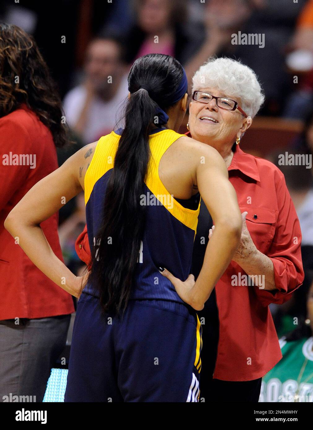 Indiana Fever's Head Coach Lin Dunn speaks with Indiana Fever's Sydney ...