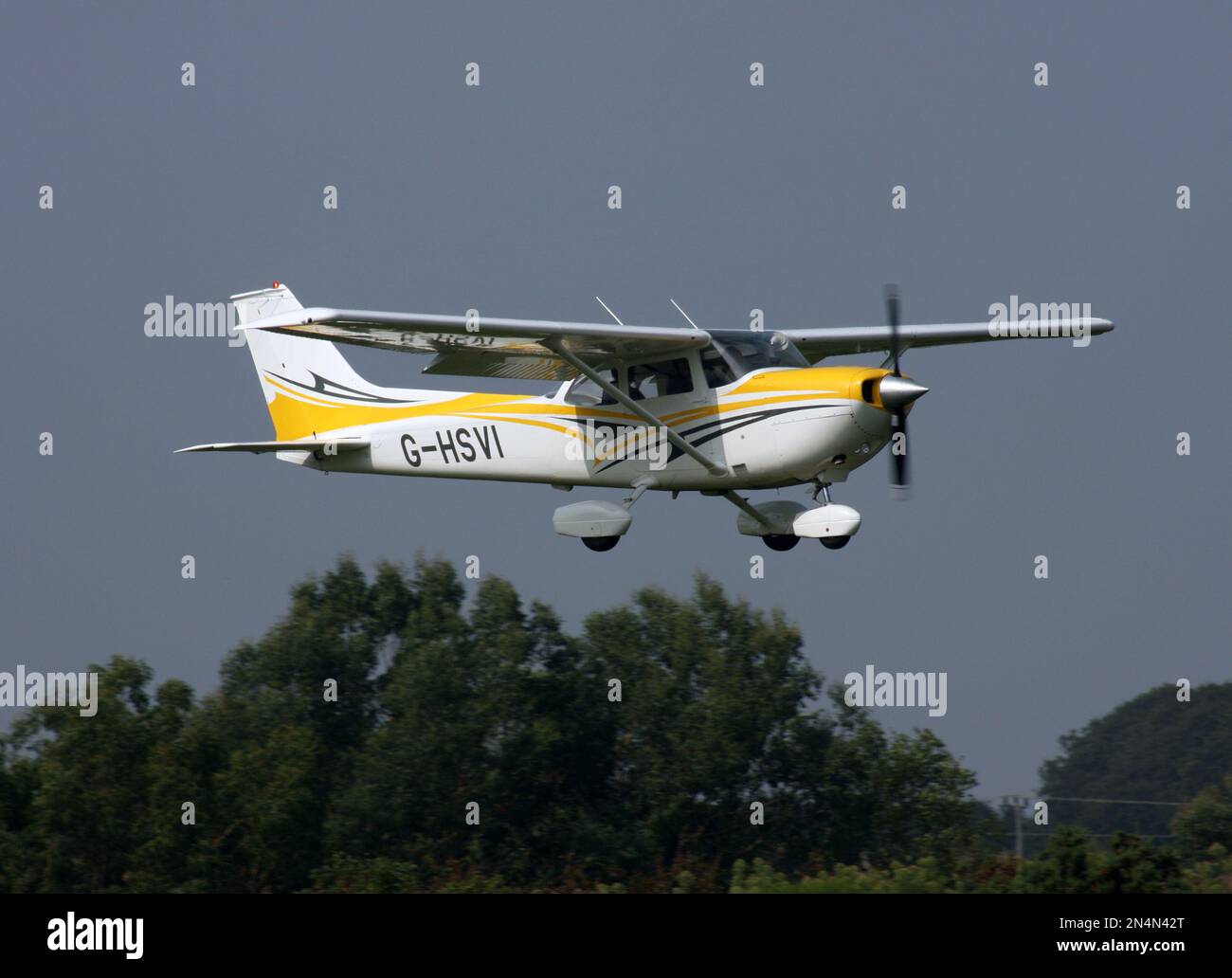 Reims cessna fr172j reims rocket hi-res stock photography and images ...