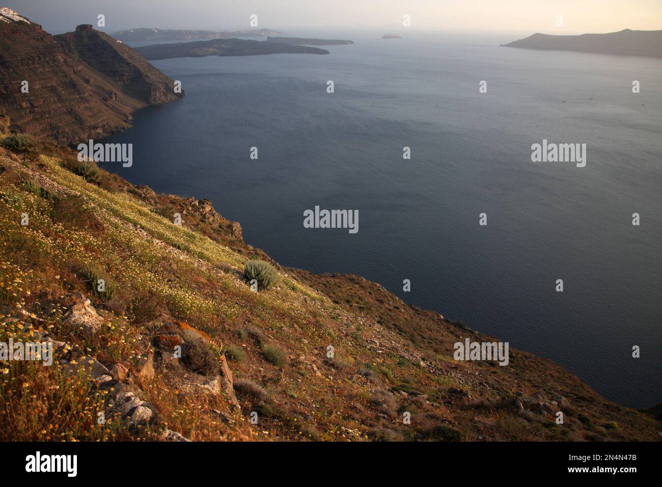Late light on cliffs hi-res stock photography and images - Alamy