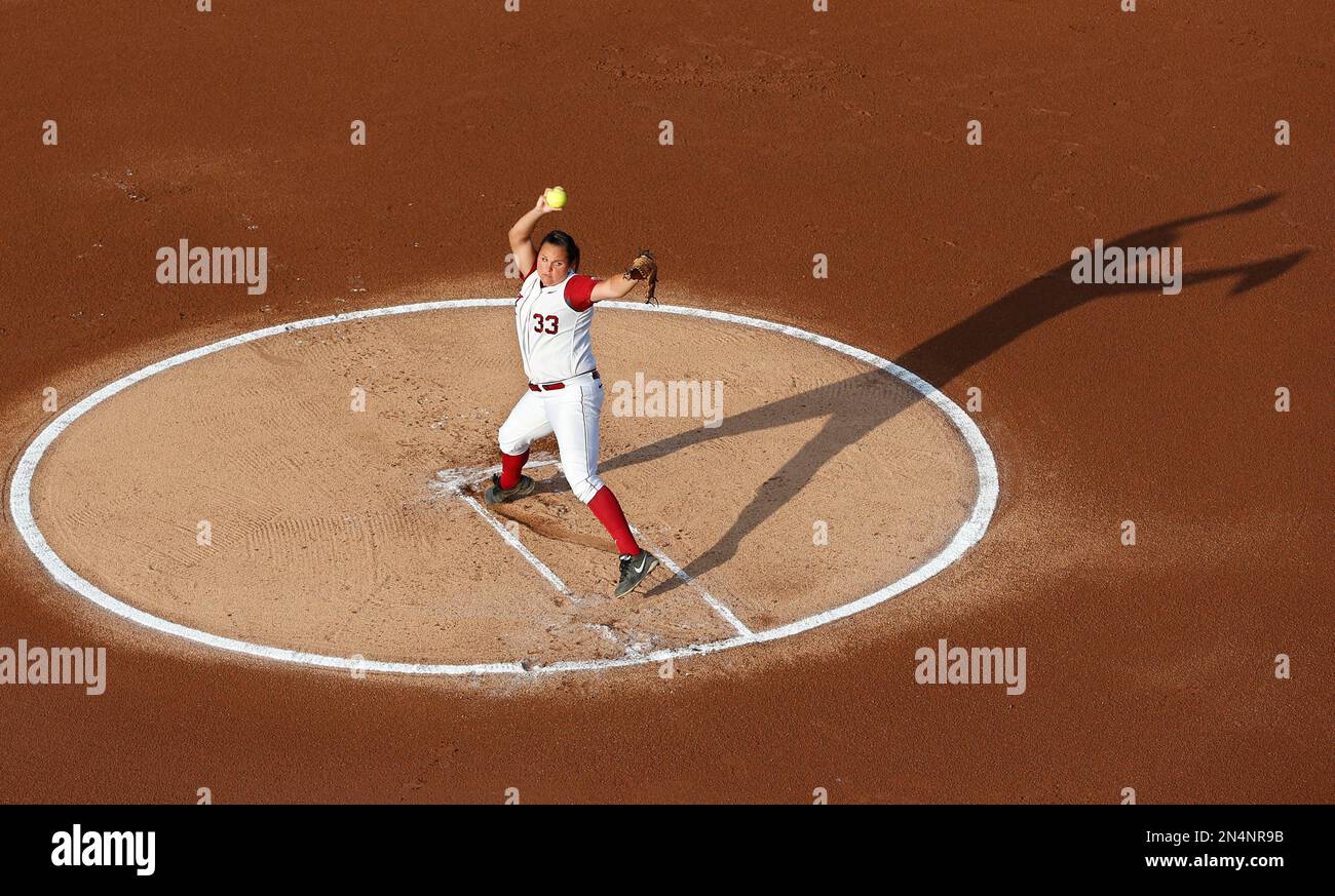 Alabama pitcher Jaclyn Traina works against Florida in the first inning ...