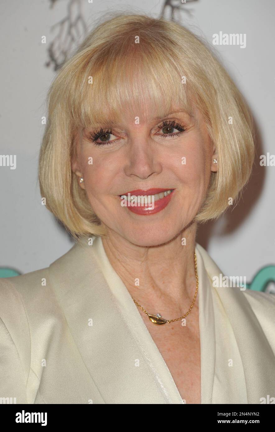 Victoria Bell arrives at The Groundlings 40th Anniversary Gala at Hyde ...