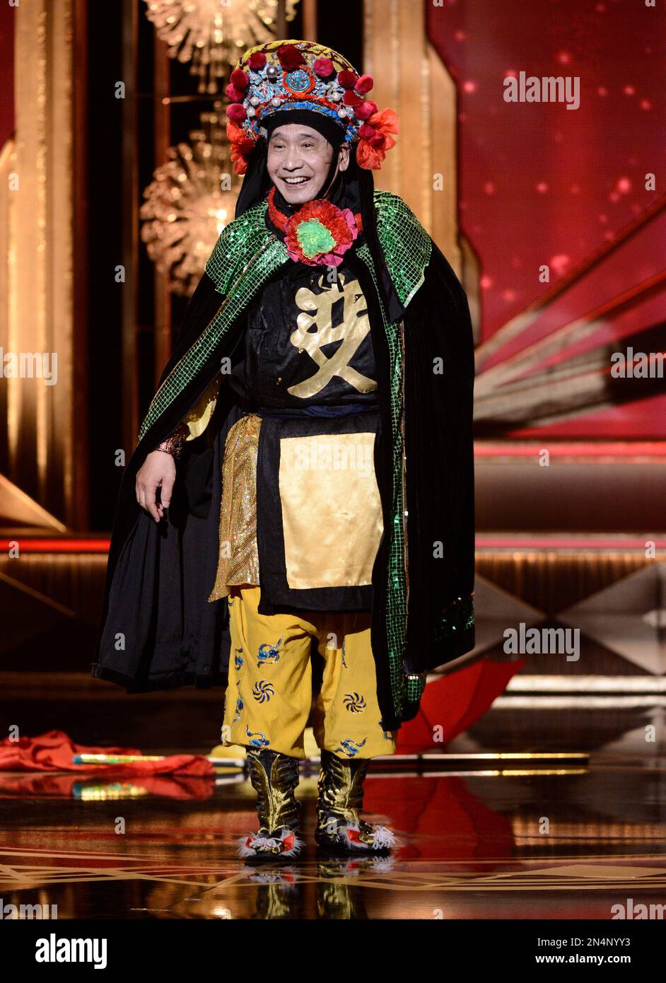 Master Zhao performs on stage at the Huading Film Awards at the Ricardo ...