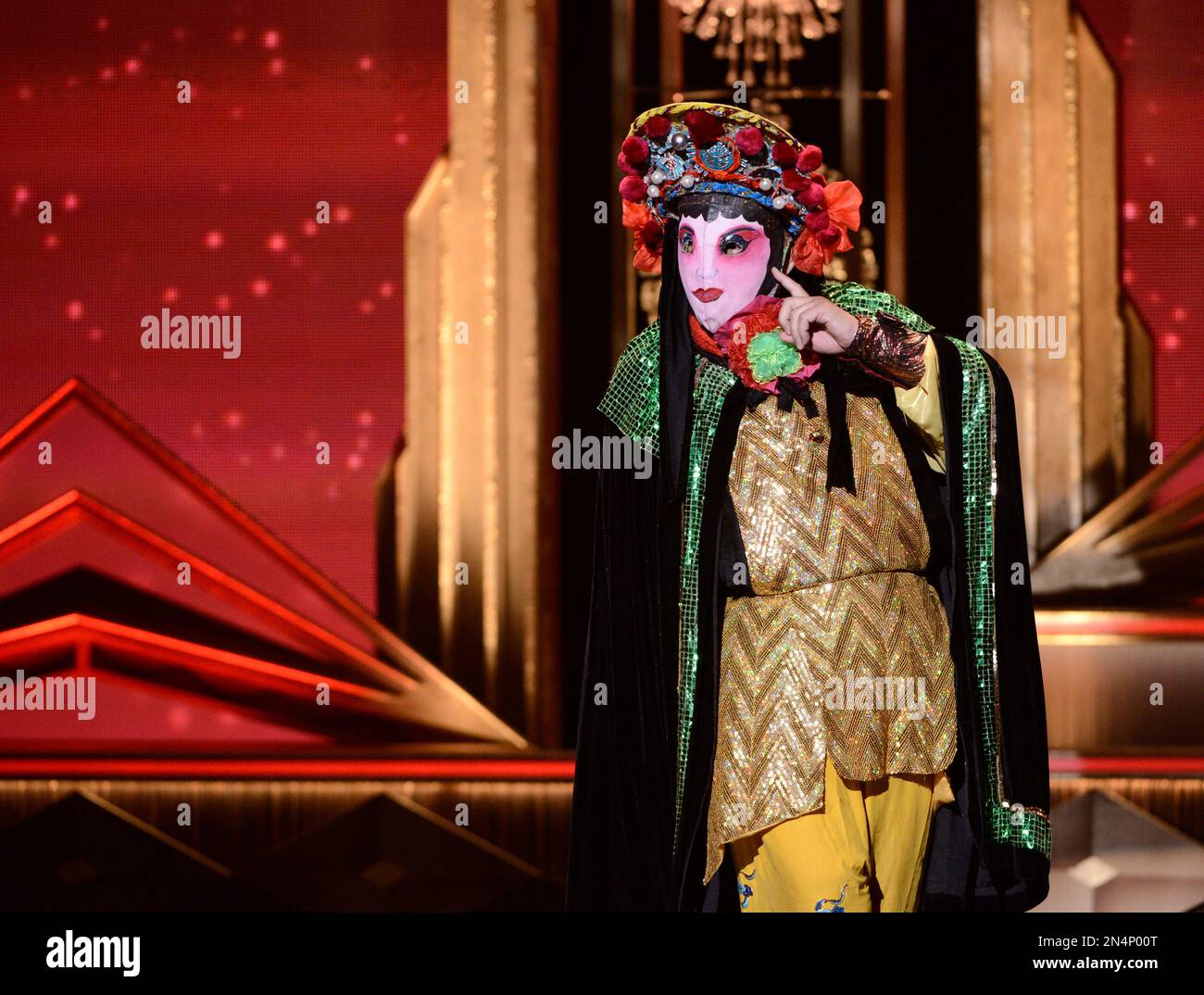 Master Zhao performs on stage at the Huading Film Awards at the Ricardo ...