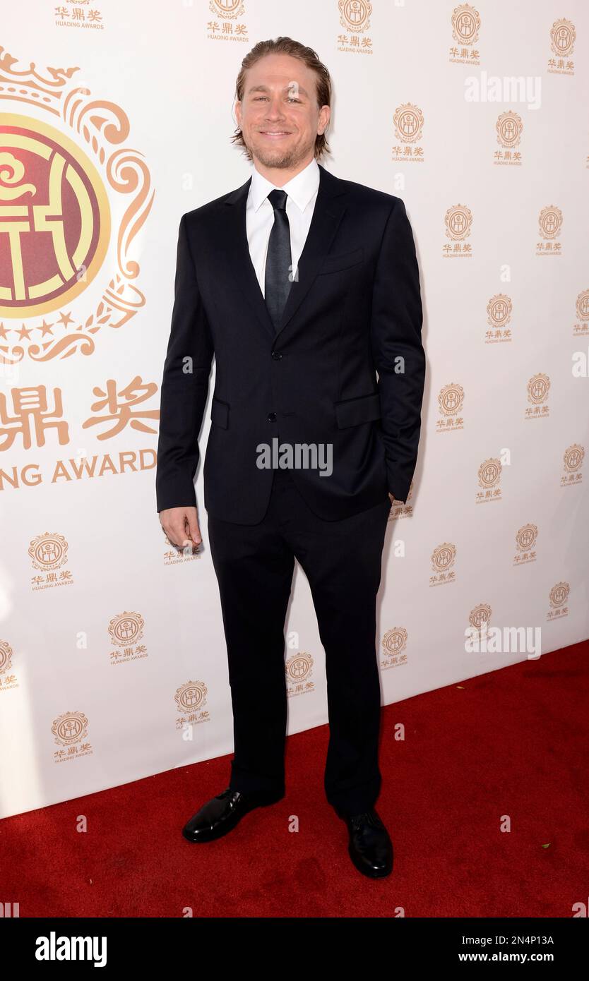 Charlie Hunnam arrives at the Huading Film Awards at the Ricardo ...