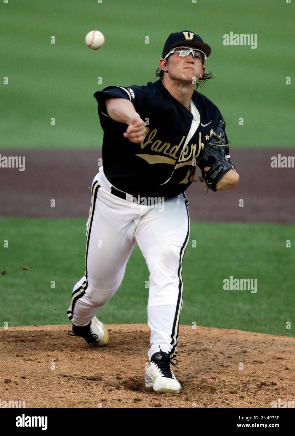 Vanderbilt starting pitcher Carson Fulmer throws against Oregon during ...