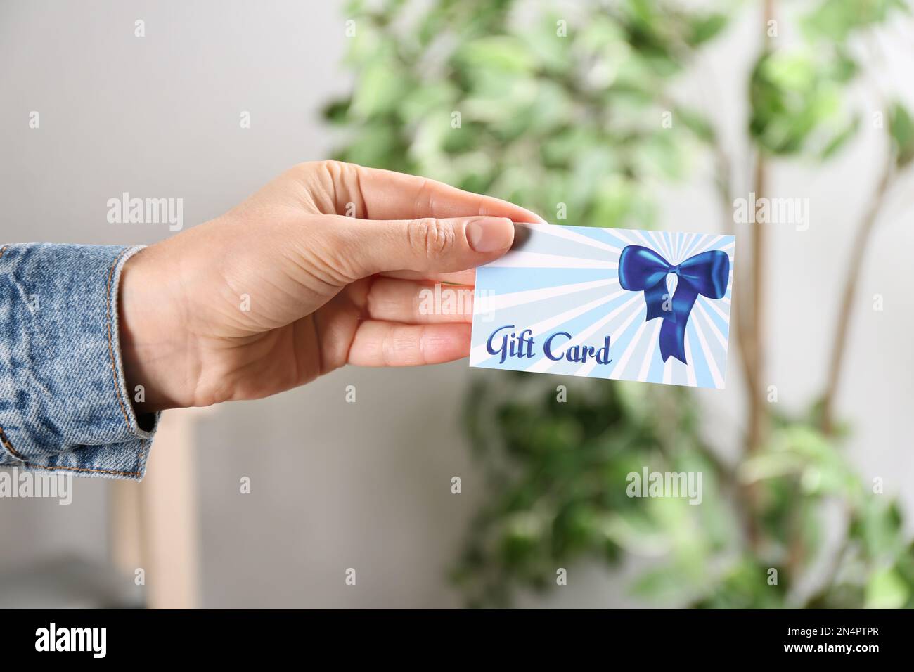 Woman gift card on hi-res stock photography and images - Alamy