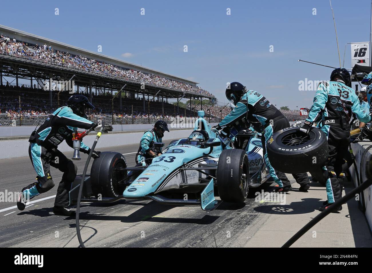 #33 James Davison is in for a pit stop at the Verizon IndyCar Series ...