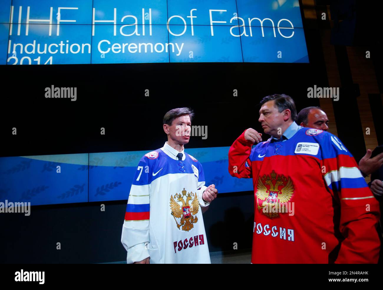 Former Russian hockey players Vyacheslav "Slava" Bykov and Andrei ...