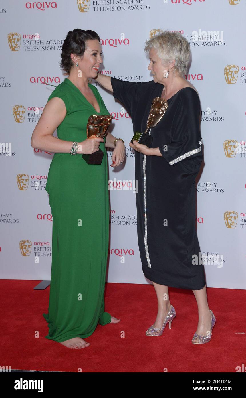 Olivia Colman with her award for Leading Actress in the Awards Room and ...