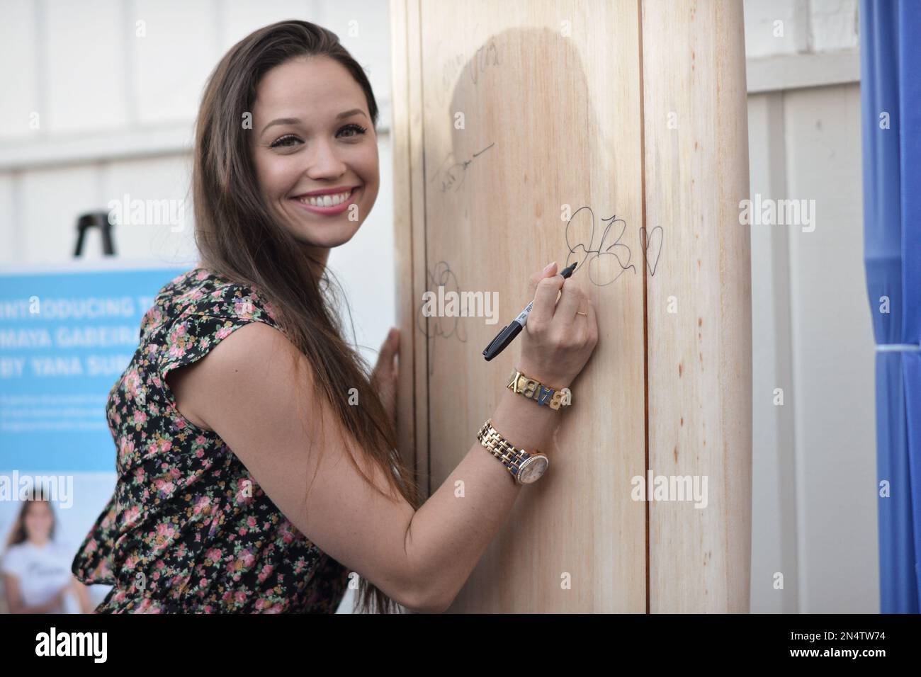 Jaclyn Betham arrives at the 2nd Annual Nautica Oceana Beach House ...