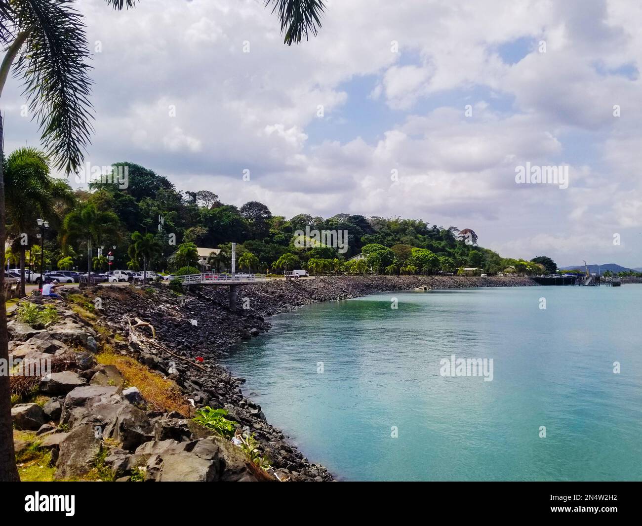 embankment road to an island surrounded by sea Stock Photo - Alamy