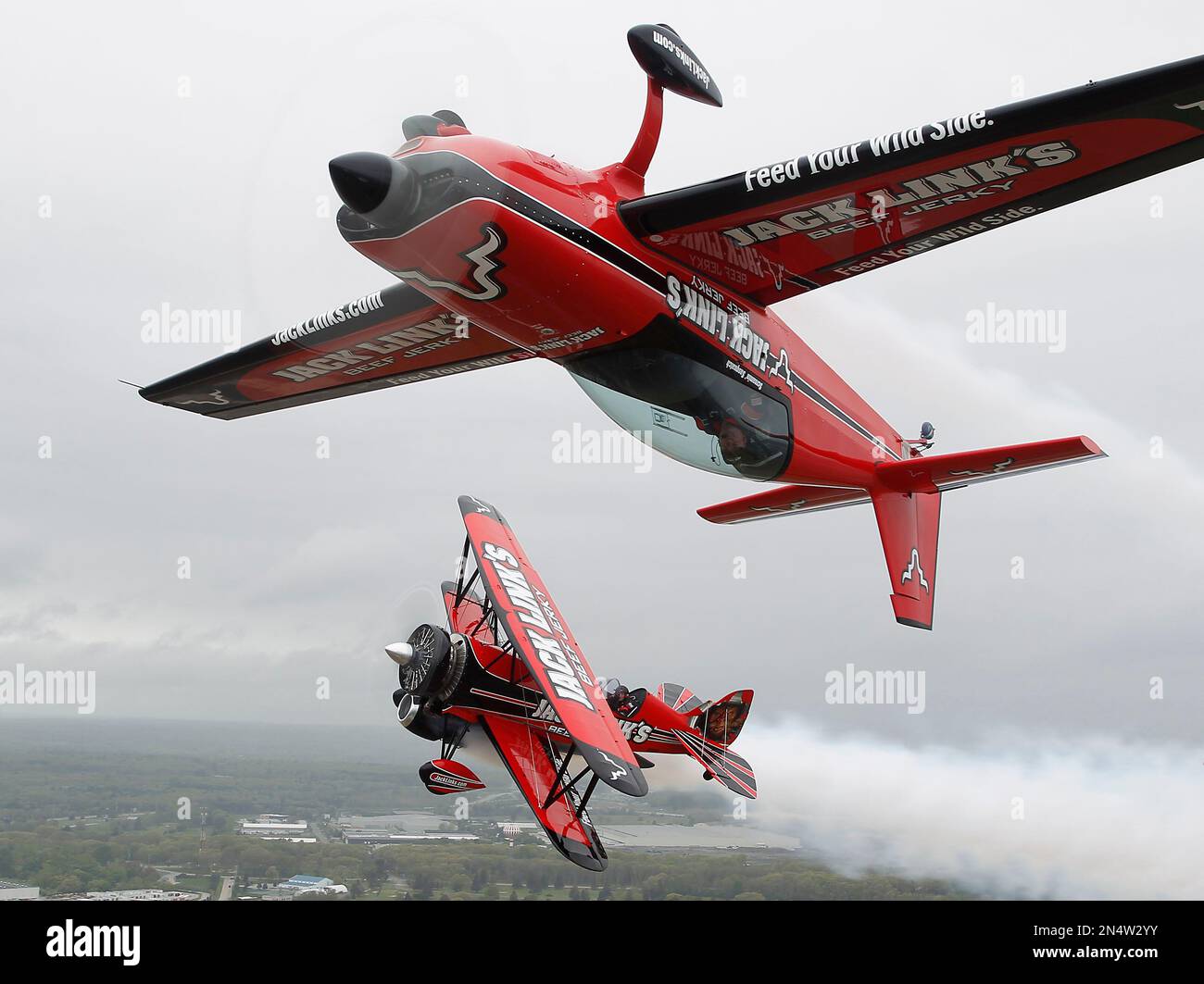 IMAGE DISTRIBUTED FOR JACK LINK'S BEEF JERKY - Pilot John Klatt, top ...