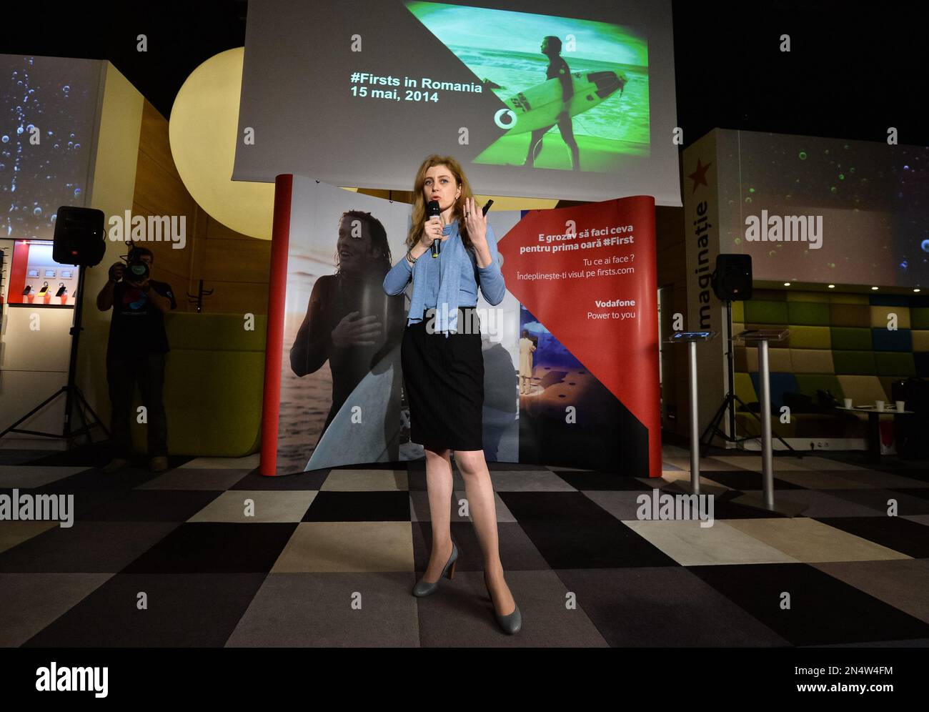 IMAGE DISTRIBUTED FOR VODAFONE - Laura Barbu, Brand & Marketing ...