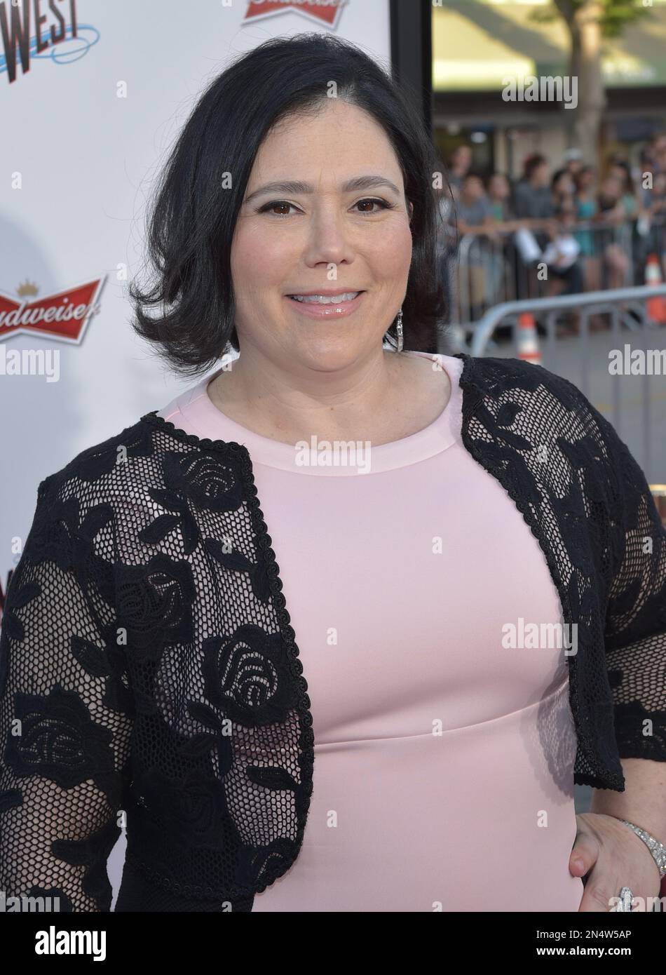 Alex Borstein arrives at the world premiere of "A Million Ways To Die ...