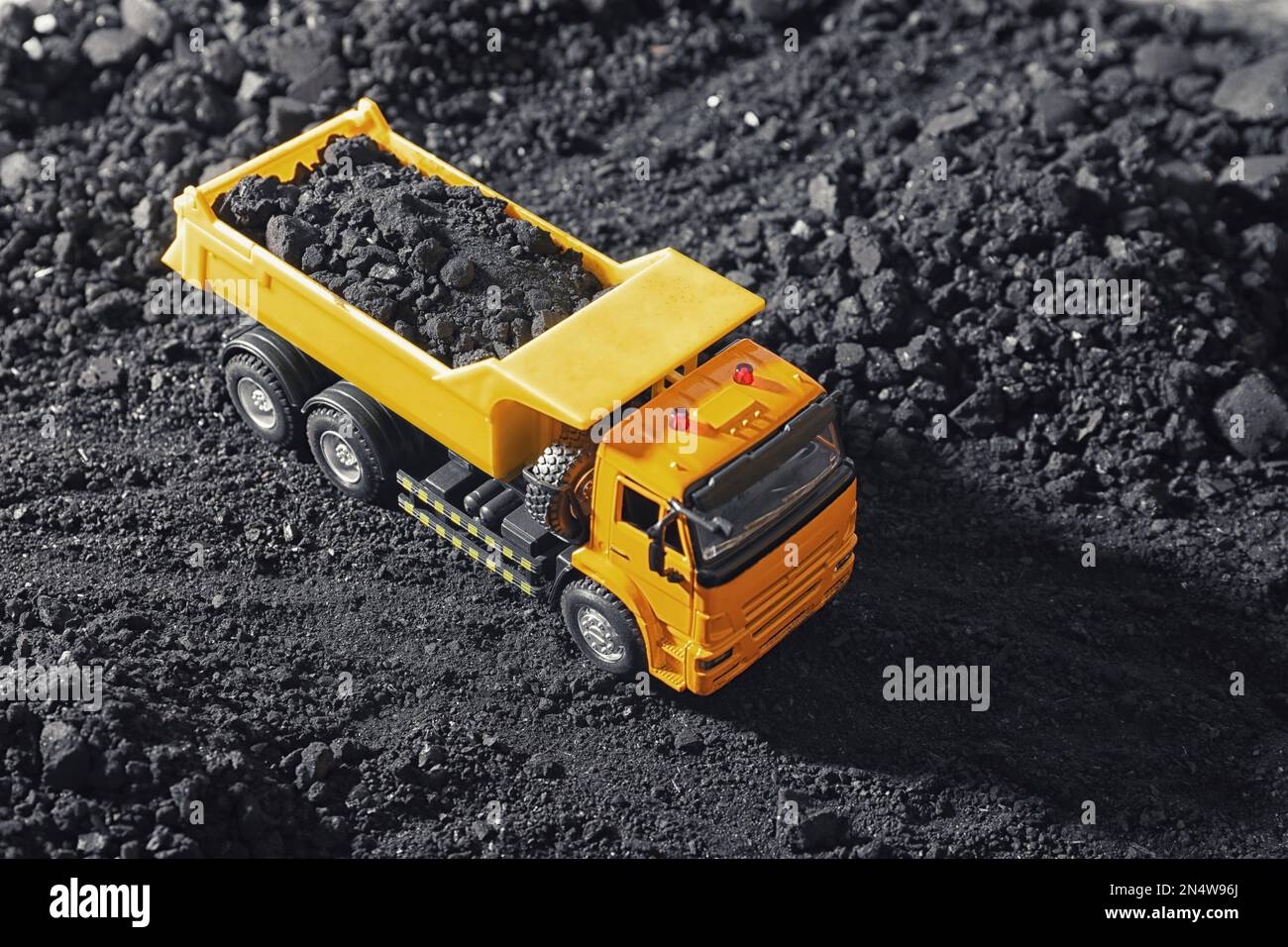 Toy tipper hi-res stock photography and images - Alamy