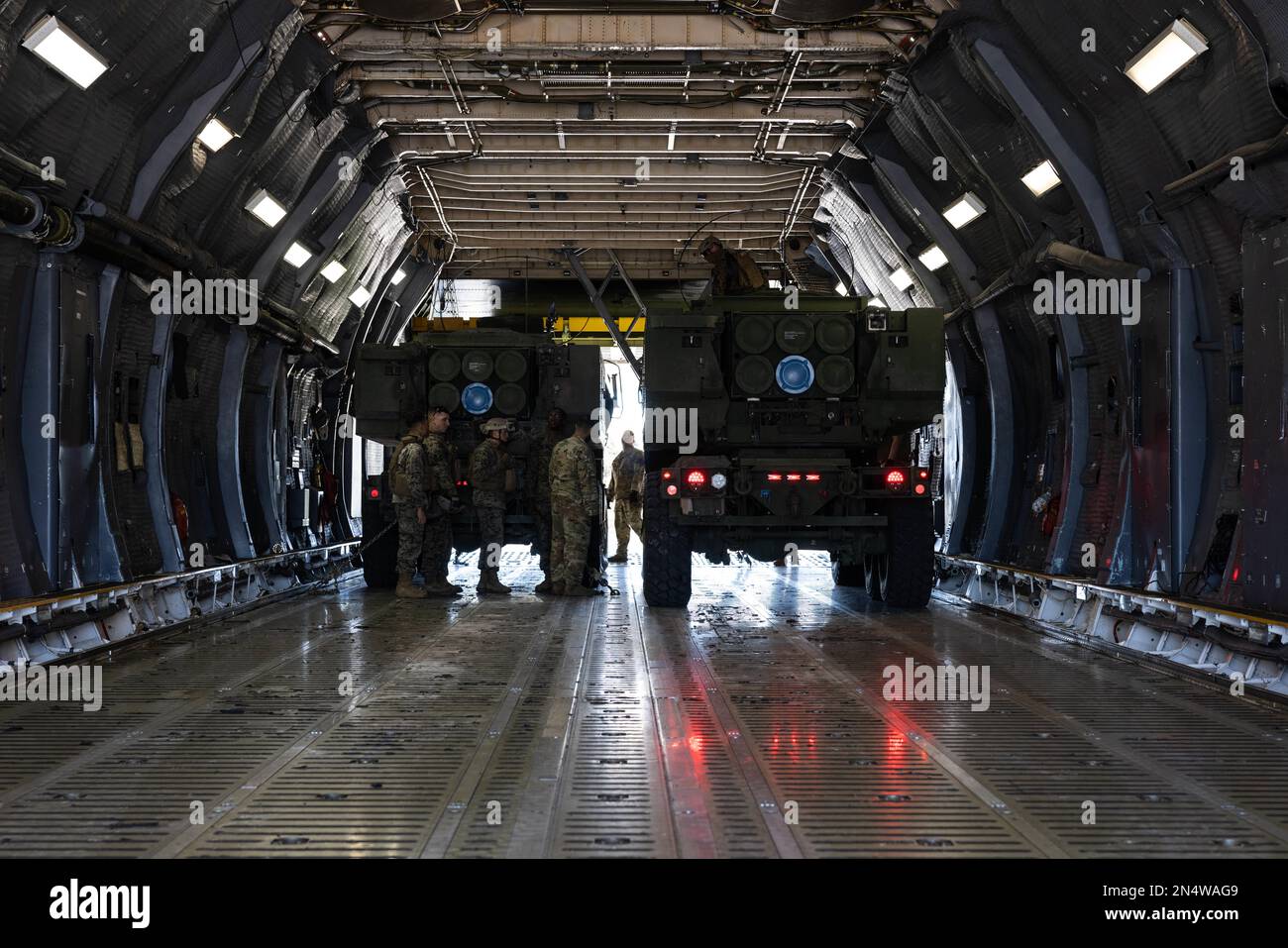 U.S. Marines with 5th Battalion, 11th Marine Regiment, 1st Marine ...