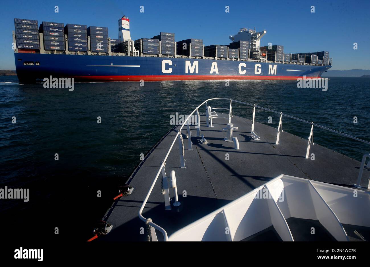 The CMA CGM Benjamin Franklin the eighth largest cargo vessel in the ...