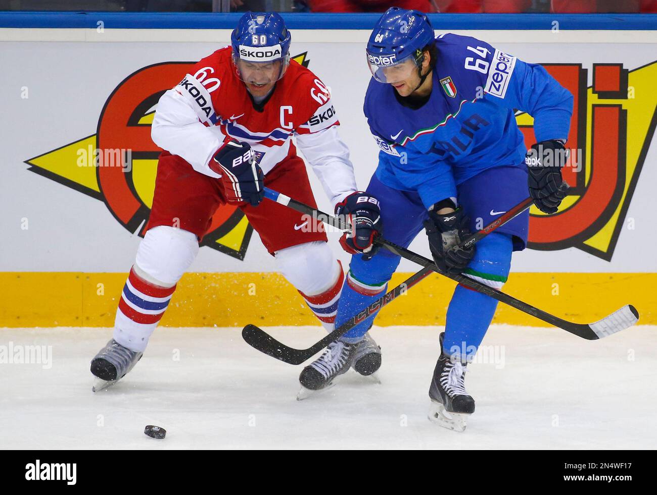 Italy's Brian Ihnacak, right, and Czech Republic Tomas Rolinek battle ...