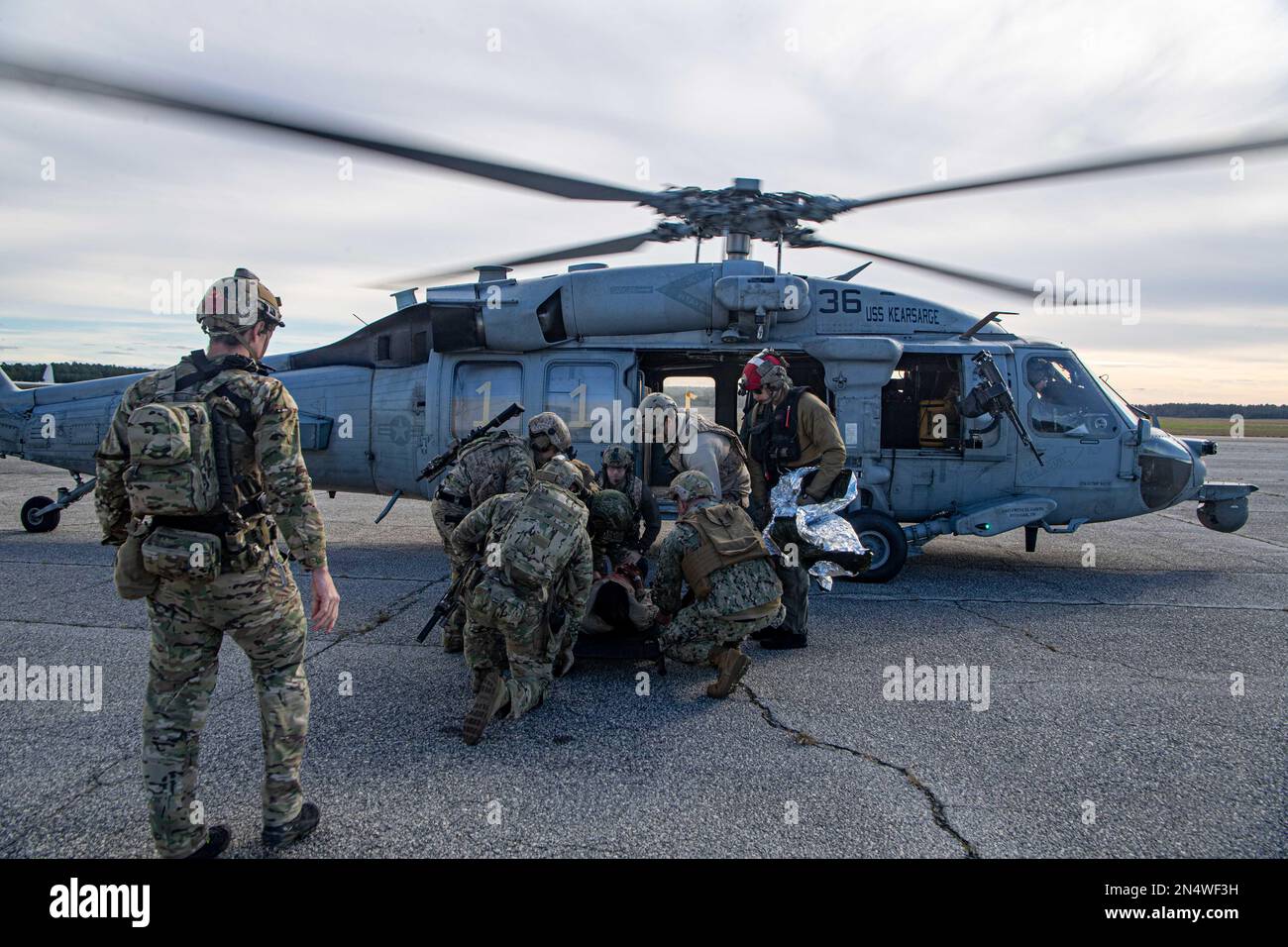 221116-N-CE622-1318 FORT PICKETT, Va. (Nov. 16, 2022) East Coast-based ...