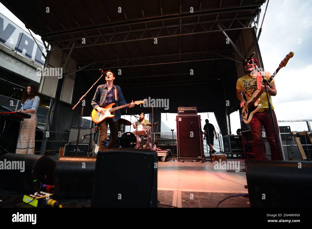 Katie Toupin, Matt Myers, Zak Appleby and Shane Cody with Houndmouth ...