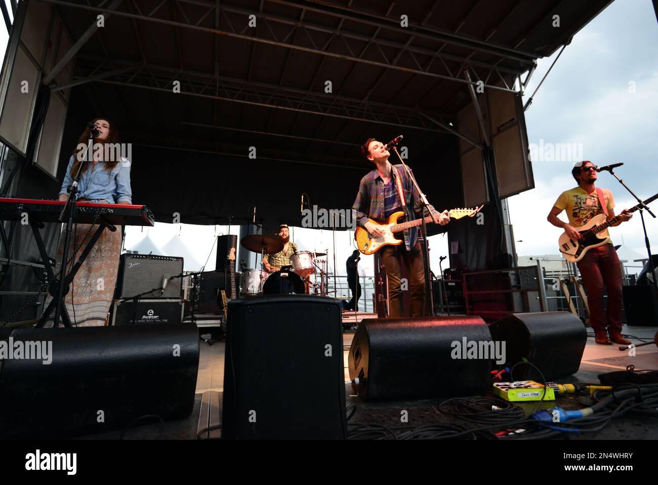 Katie Toupin, Matt Myers, Zak Appleby and Shane Cody with Houndmouth ...