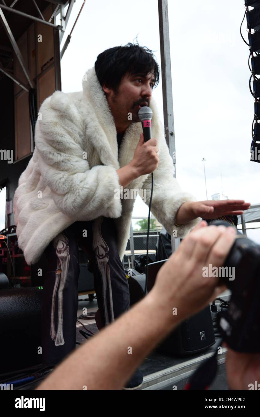 Ryan Kattner as Honus Honus with Man Man performing at the Shaky Knees ...