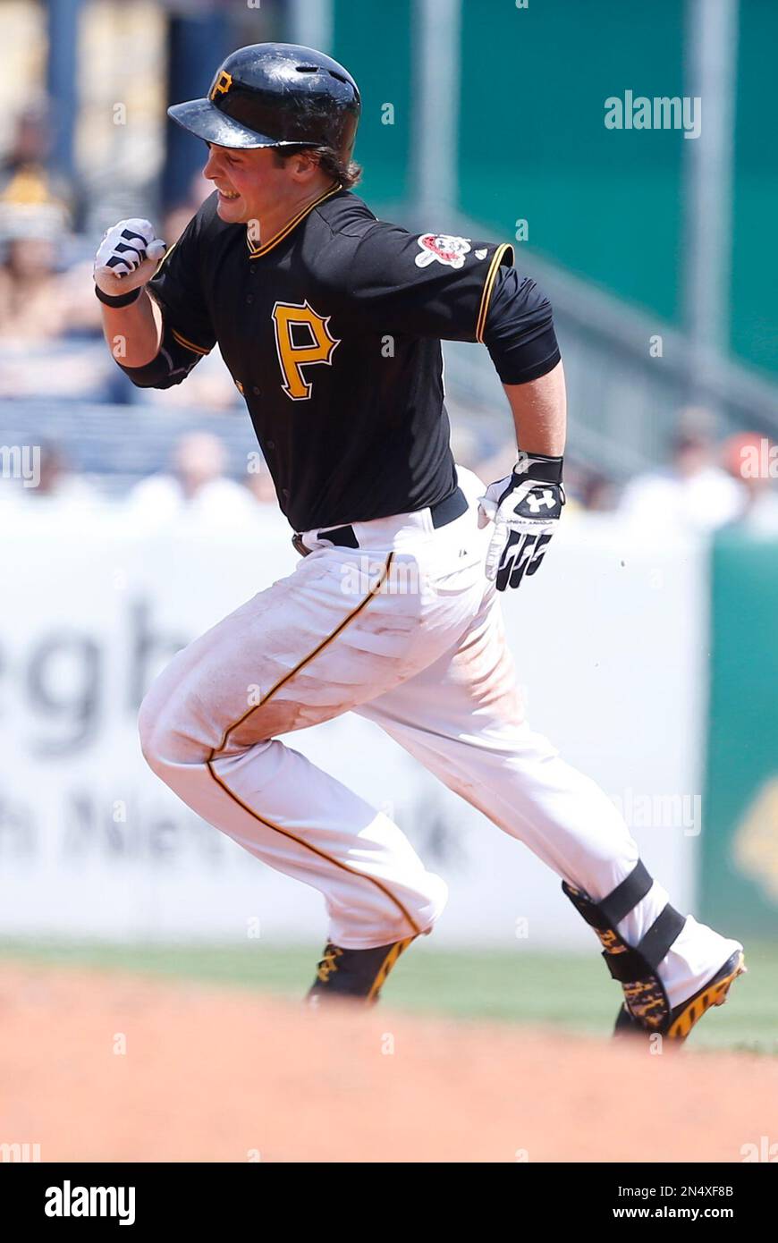 Pittsburgh Pirates' Travis Snider (23) plays in the baseball game ...