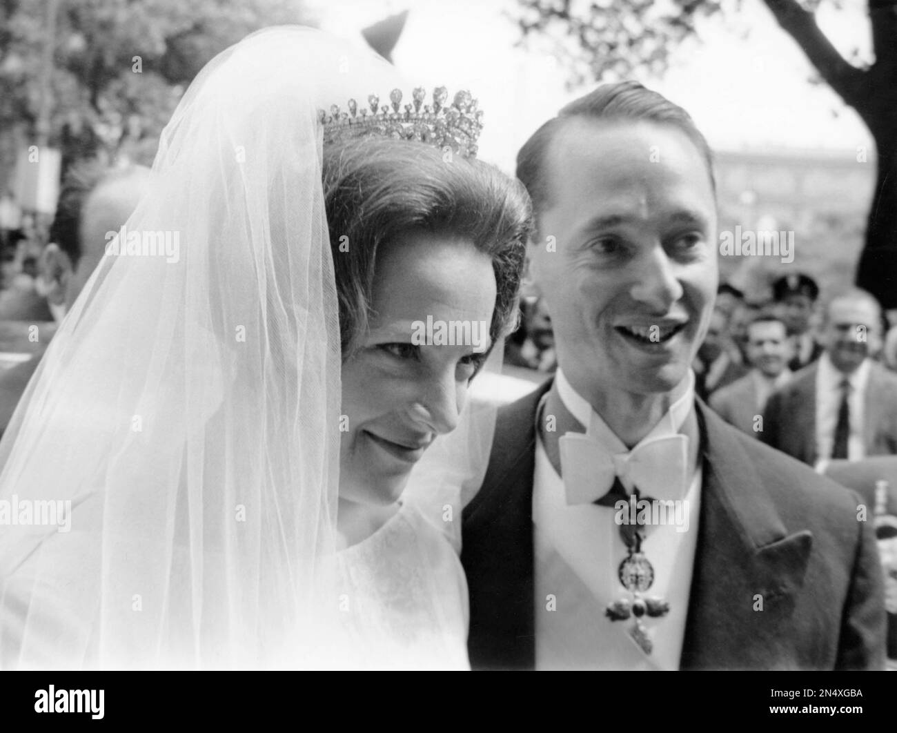 Princess Irene of The Netherlands and Prince Don Carlos of Bourbon ...