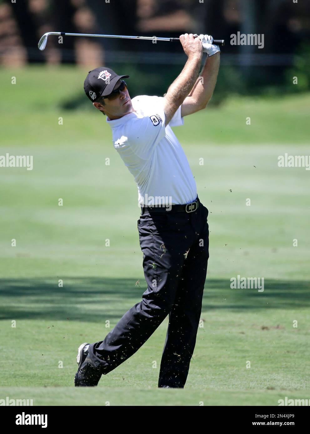 Kevin Streelman hits from the 12th fairway during a practice round for ...