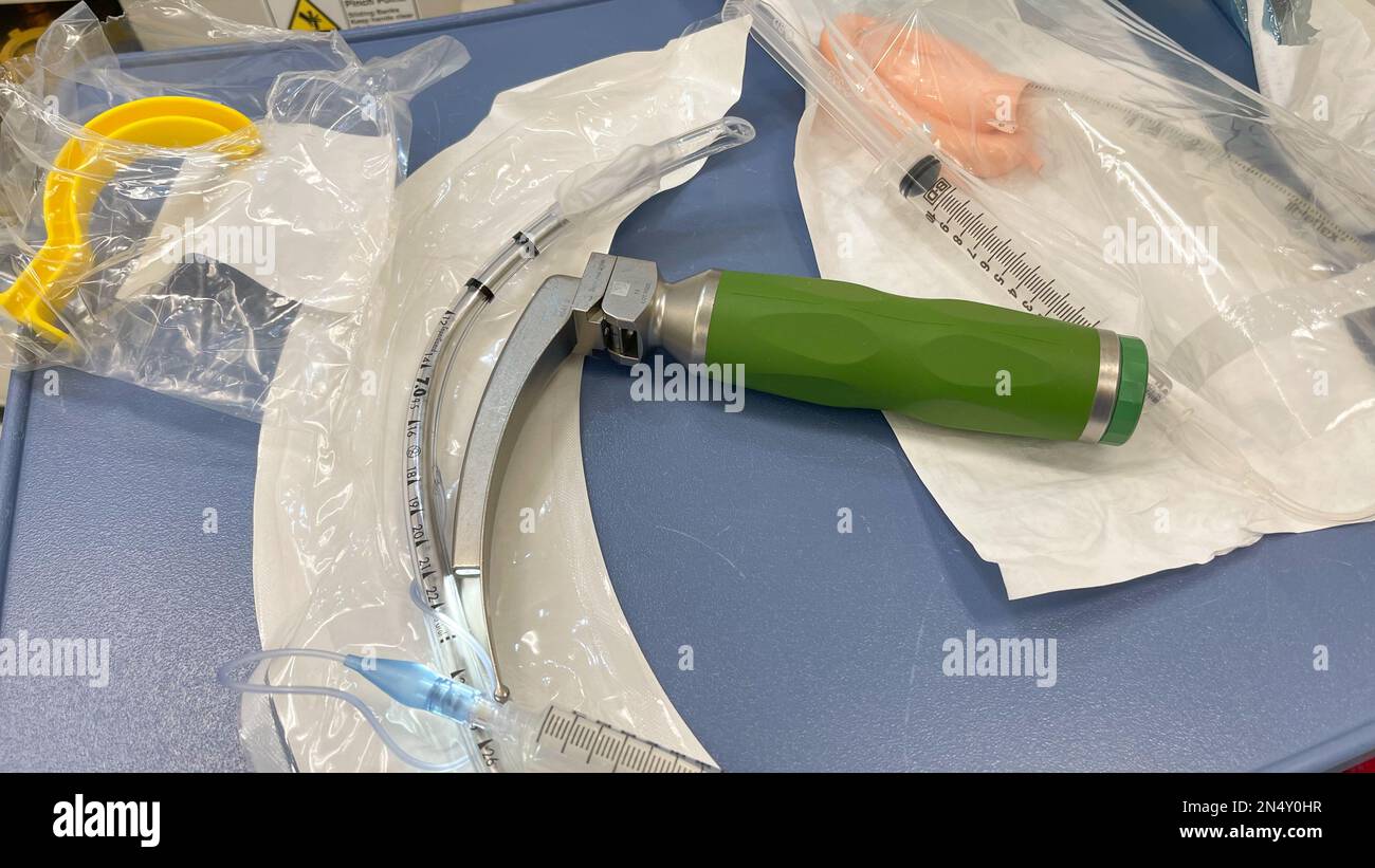 Endotracheal intubation hi-res stock photography and images - Alamy