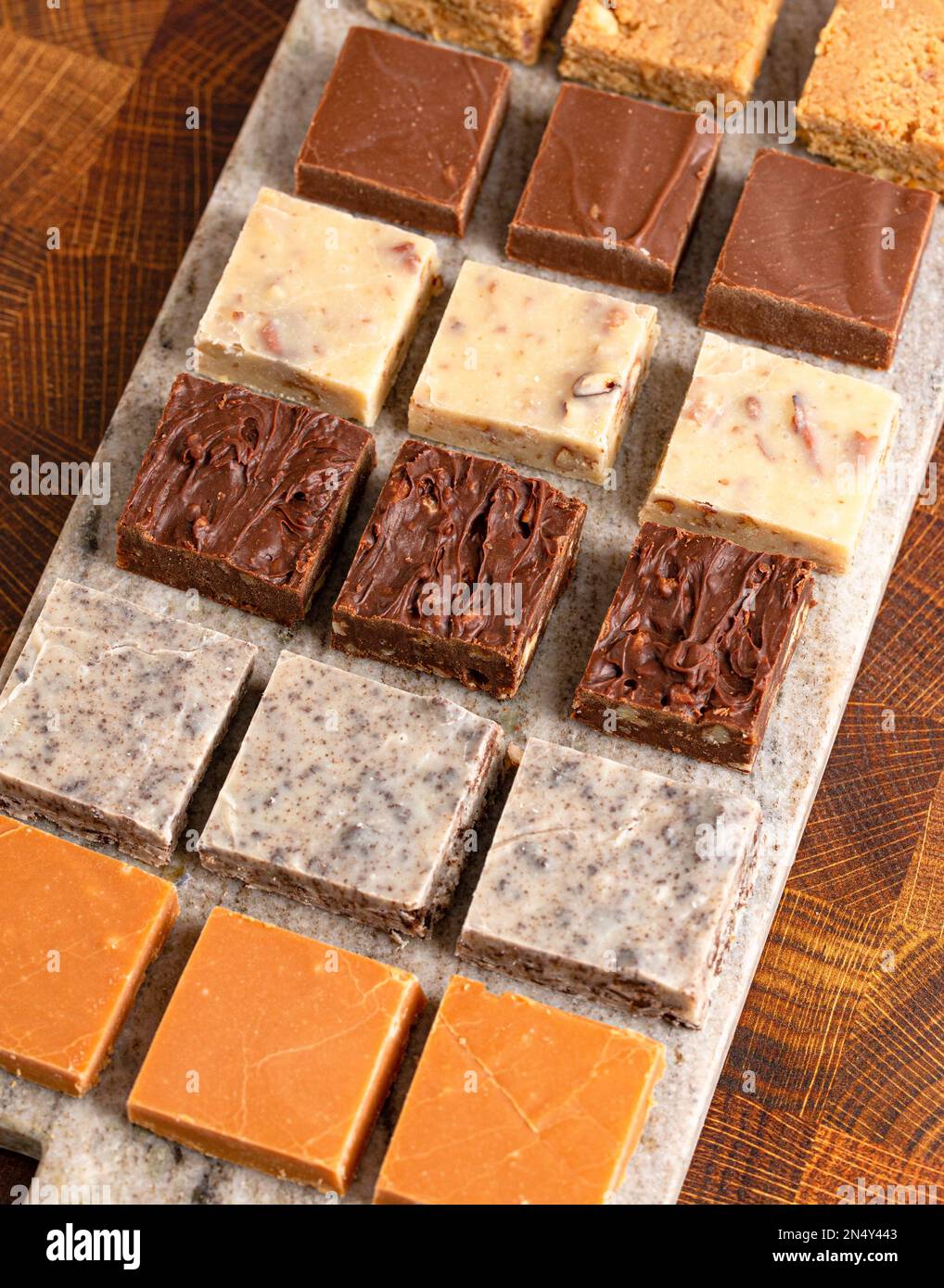 Walnut butcher block hi-res stock photography and images - Alamy