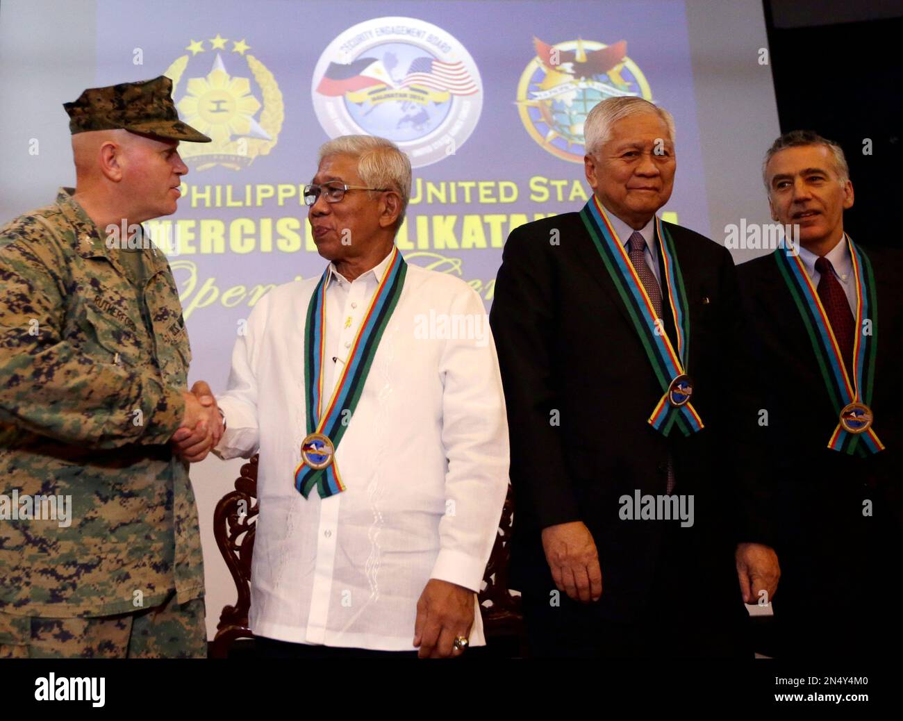 U.S. Marine Col. John A. Rutherford, left, and Philippines Defense ...