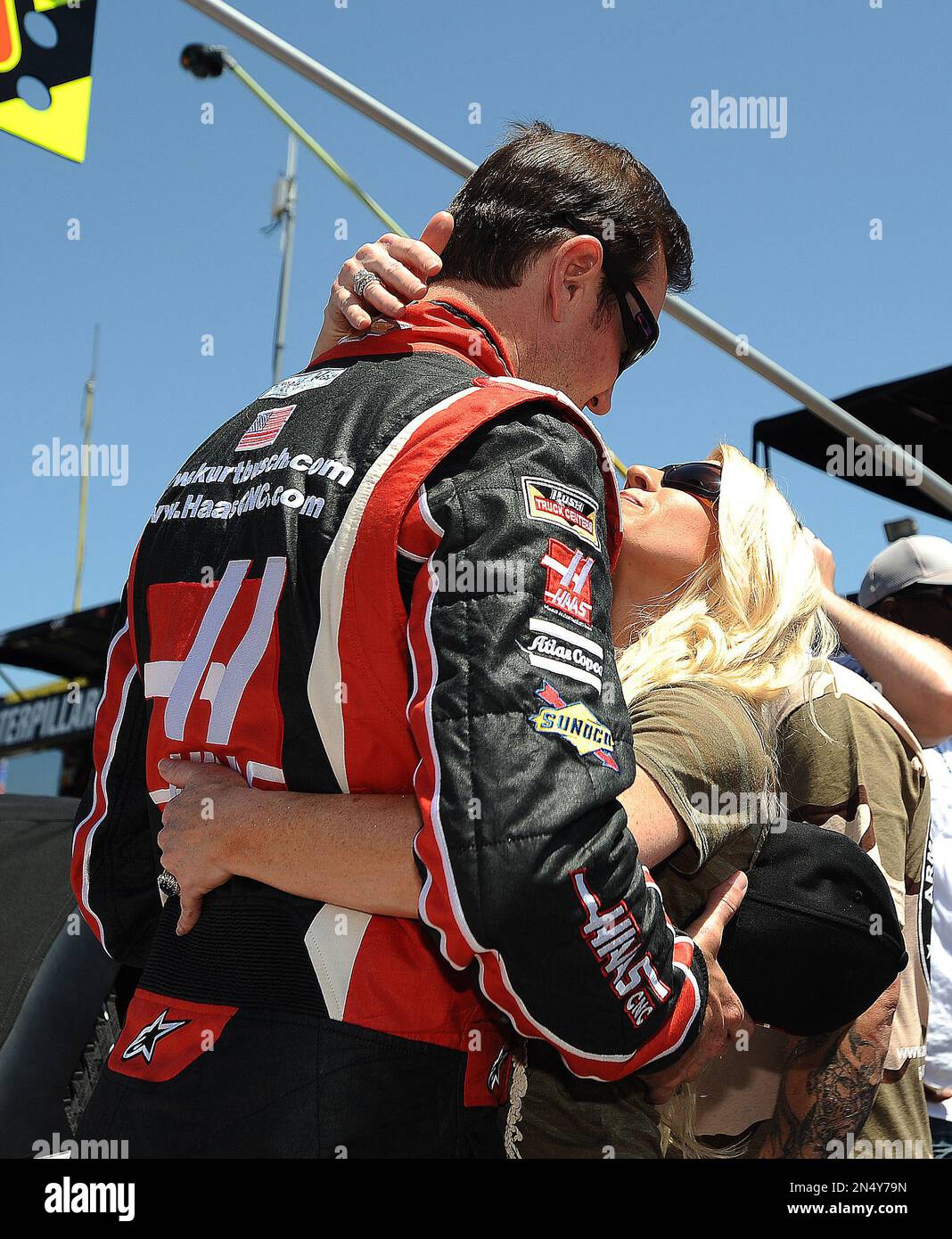 Kurt Busch kisses his girlfriend Patricia Driscoll before the NASCAR ...