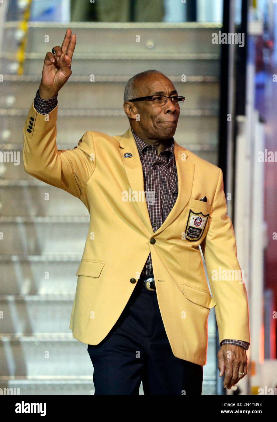 Lem Barney is introduced before the inaugural Pro Football Hall of Fame ...