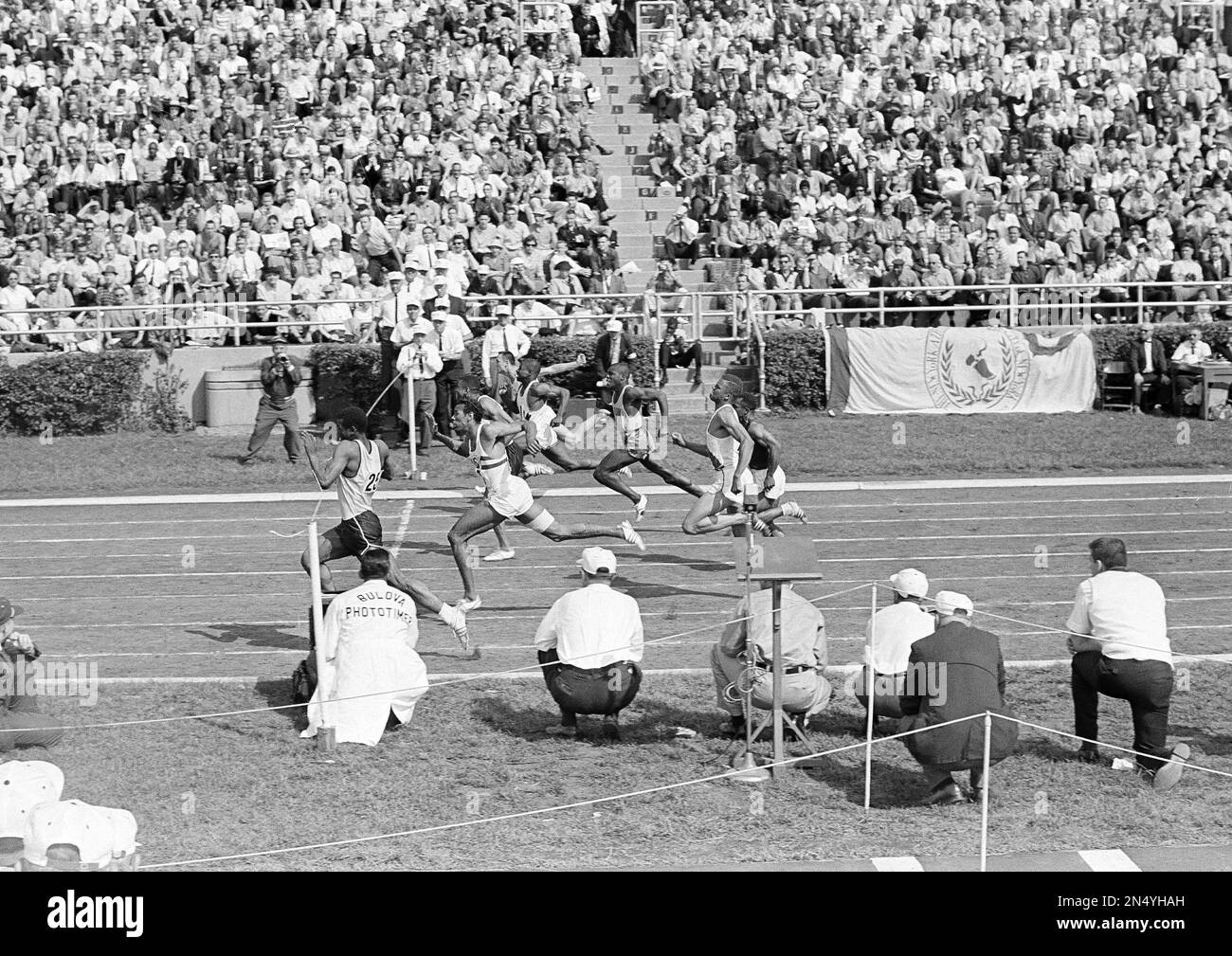 Frank Budd, left foreground, Villanova speedster from Asbury Park, N.J ...