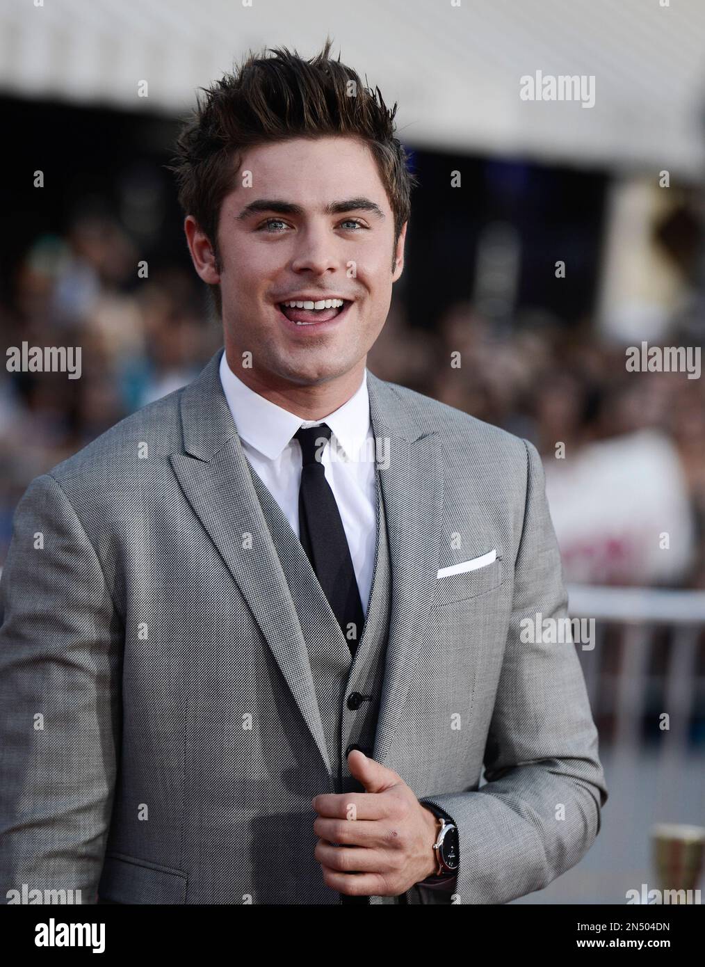 Actor Zac Efron attends the premiere of the feature film "Neighbors" on ...