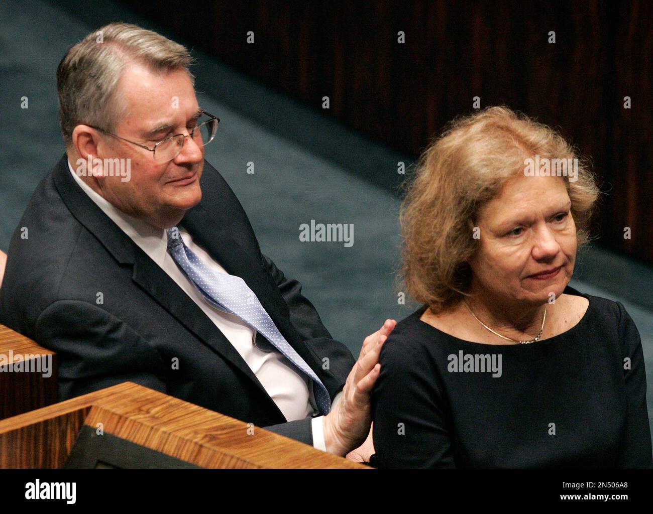 Senate president Don Gaetz, R-Niceville, touches his wife Victoria ...