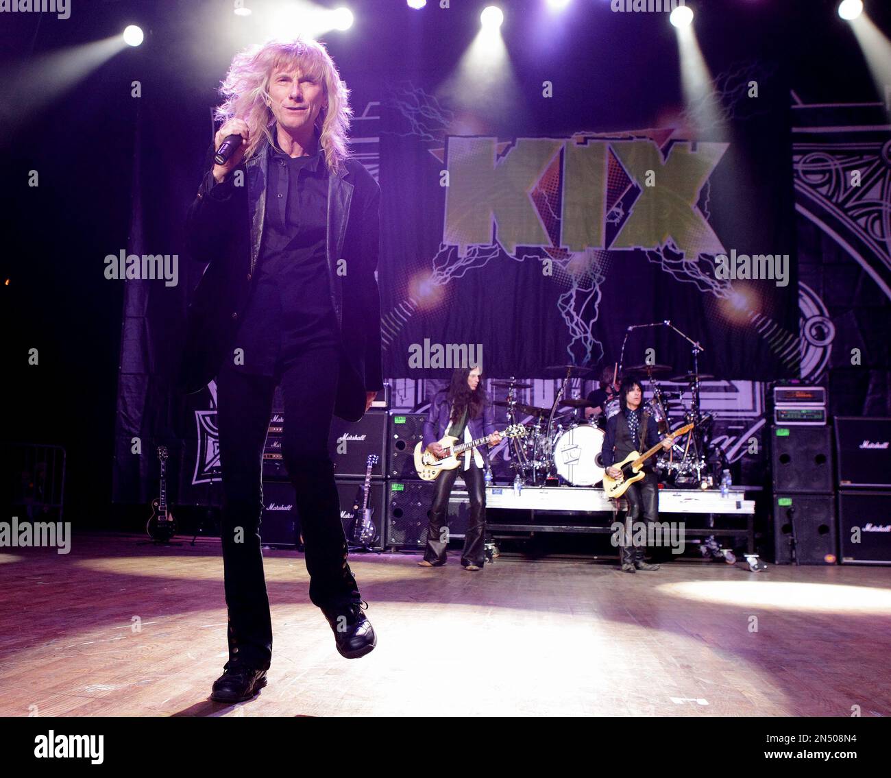 Steve Whiteman of the rock band Kix performs in concert during the M3 ...
